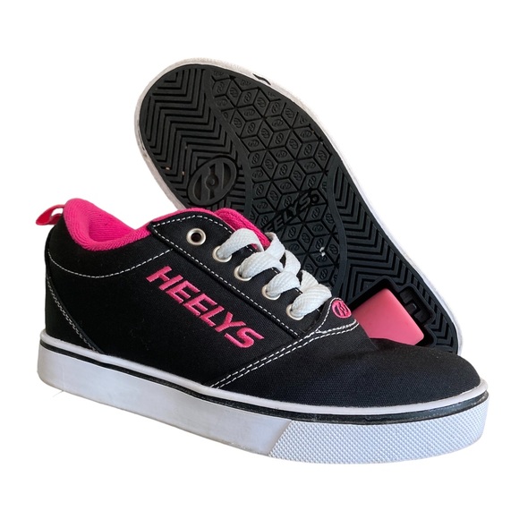 Heelys | Shoes | Heelys Girls Pro 2 Skate Shoes Yth 30 | Poshmark